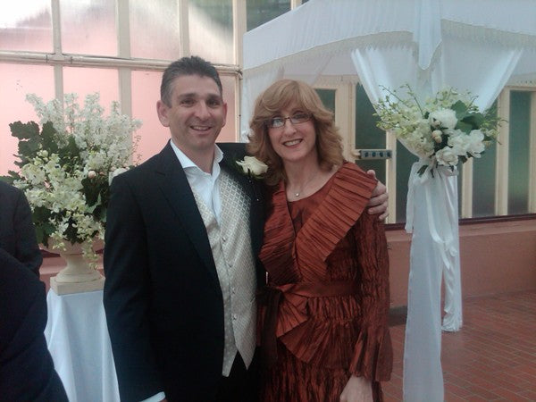 Lesley Attends her Brother’s Wedding in Sydney, Australia…