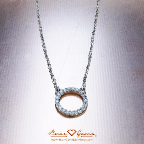 Ideas for gifting a diamond pendant